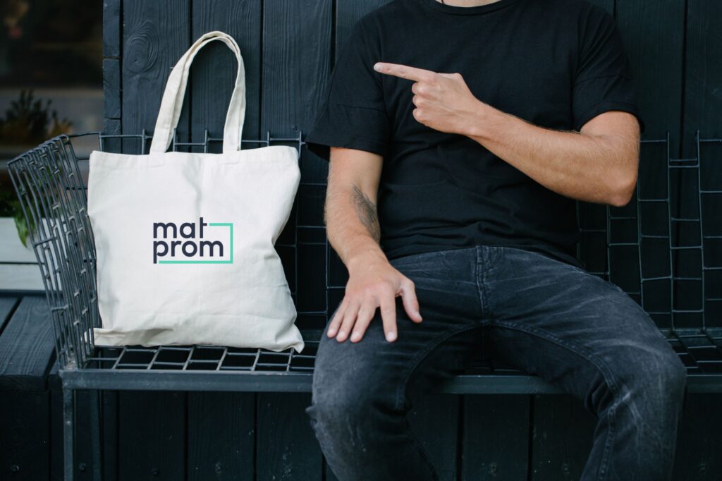 ¡No lo dudes! Las bolsas con tu logo impreso son la mejor manera de ...